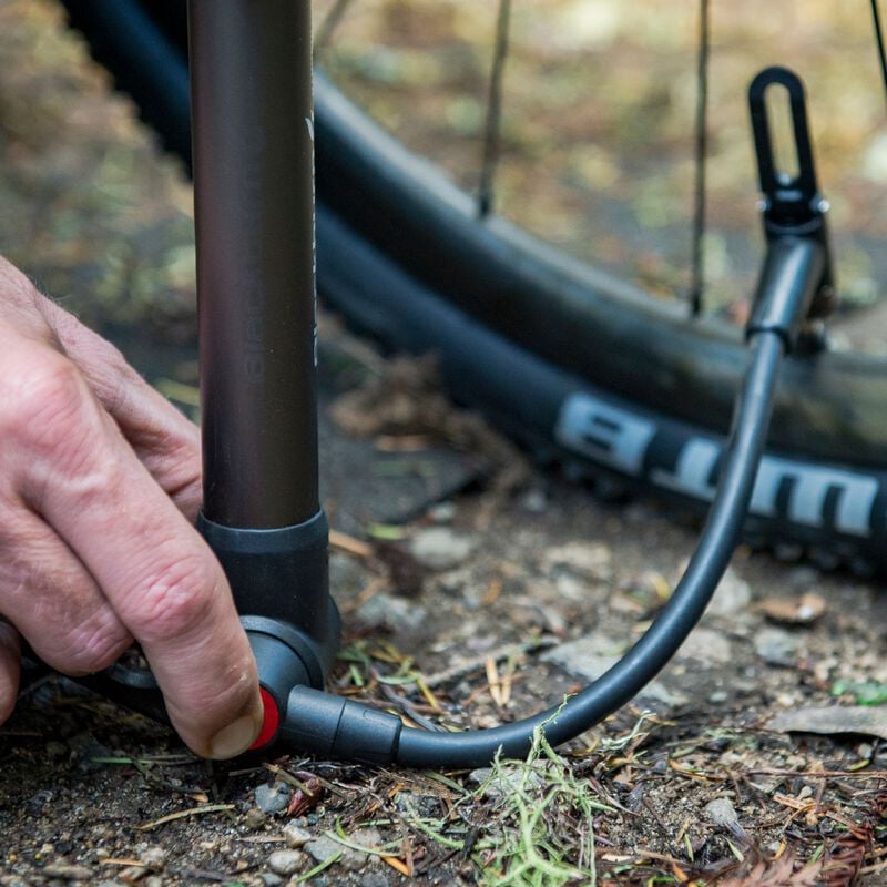 Buy Bicycle Pumps in UAE | Floor & Portable – The Bicycle Shop